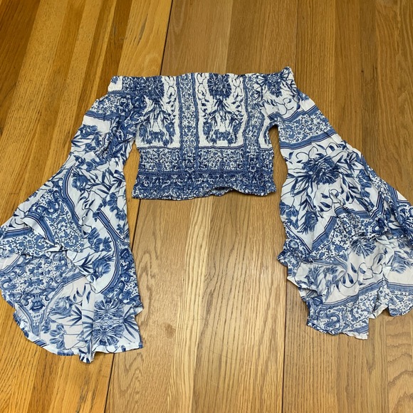 Jaase | Tops | Jaase Handshaped Blue White Floral Smocked Off Shoulder ...